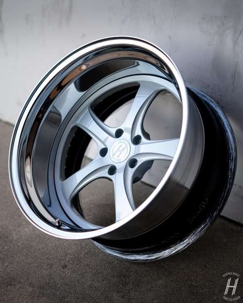 SUZUKA – Heritage Wheel